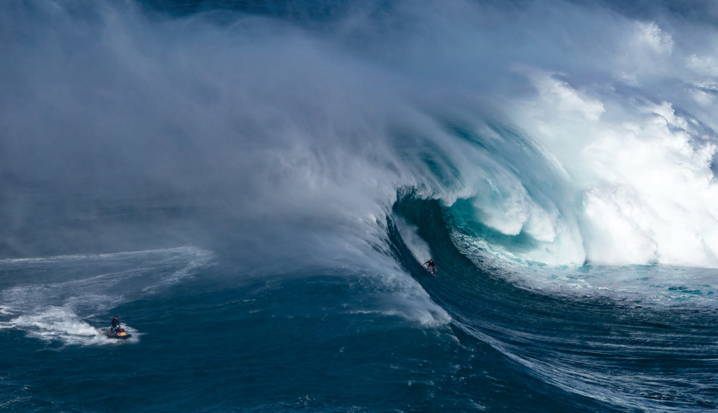 Inside Surfing Peʻahi, Hawaiʻi’s Biggest Wave » FLUX
