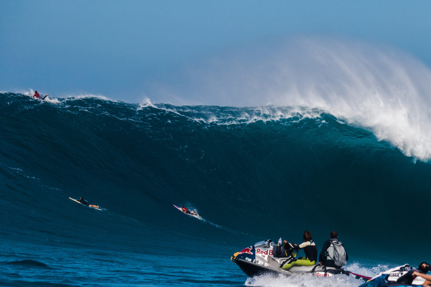Inside Surfing Peʻahi, Hawaiʻi’s Biggest Wave » FLUX