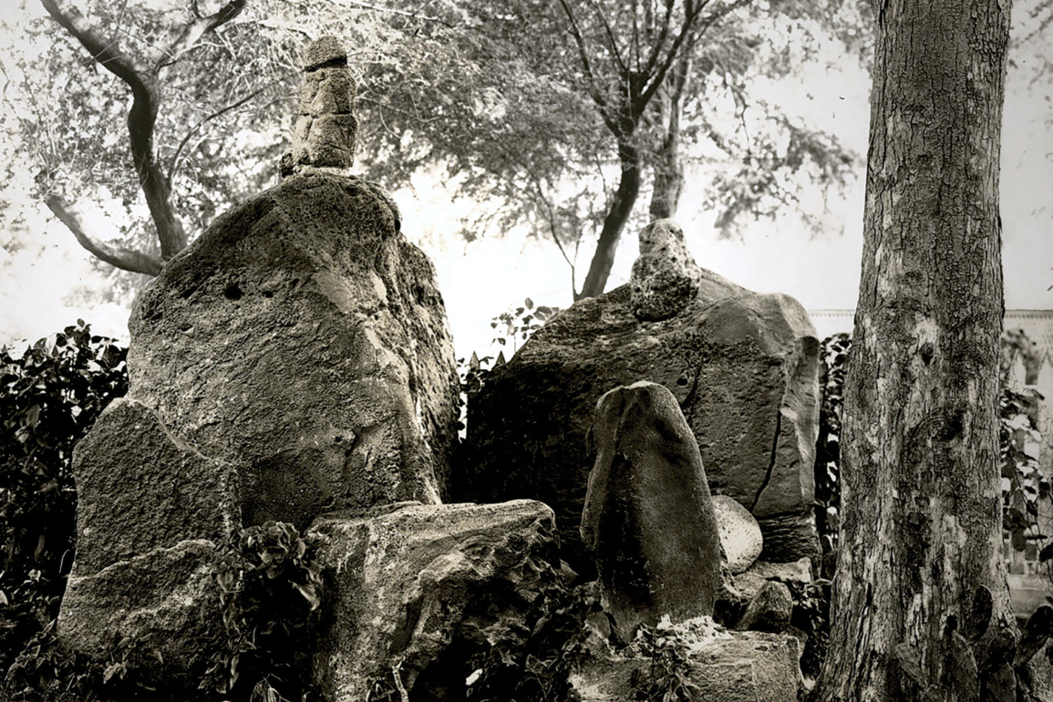 In Waikīkī, Ancient Stones Memorialize Hawai‘i’s Māhū History » FLUX